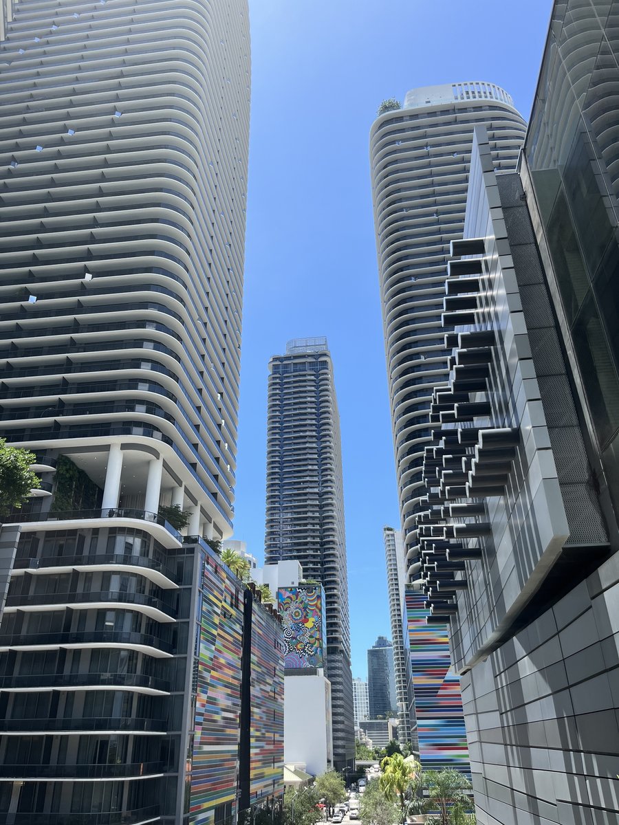 Overheard in Miami: 10 PRos on Their Beach Essentials - Blog